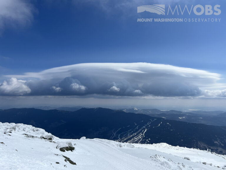 A Closer Look at Lenticular Clouds - Mount Washington Observatory